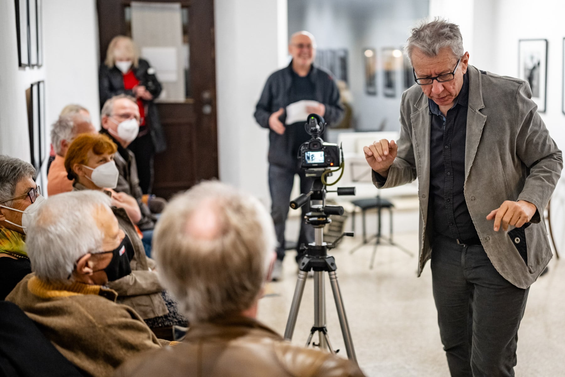PrevenhuberHaus - Ausstellung | Viktor Brázdil: Aus der Hüfte street ...